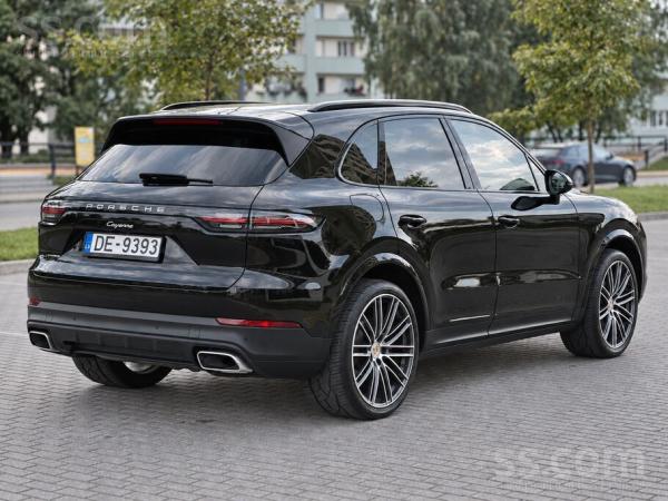 Черный Порше Каен 2019 в Рига, объемом двигателя 3.00 л и пробегом 160 тыс. км за 41900 €, фото 5 на AUTOMOTO.COM.LV