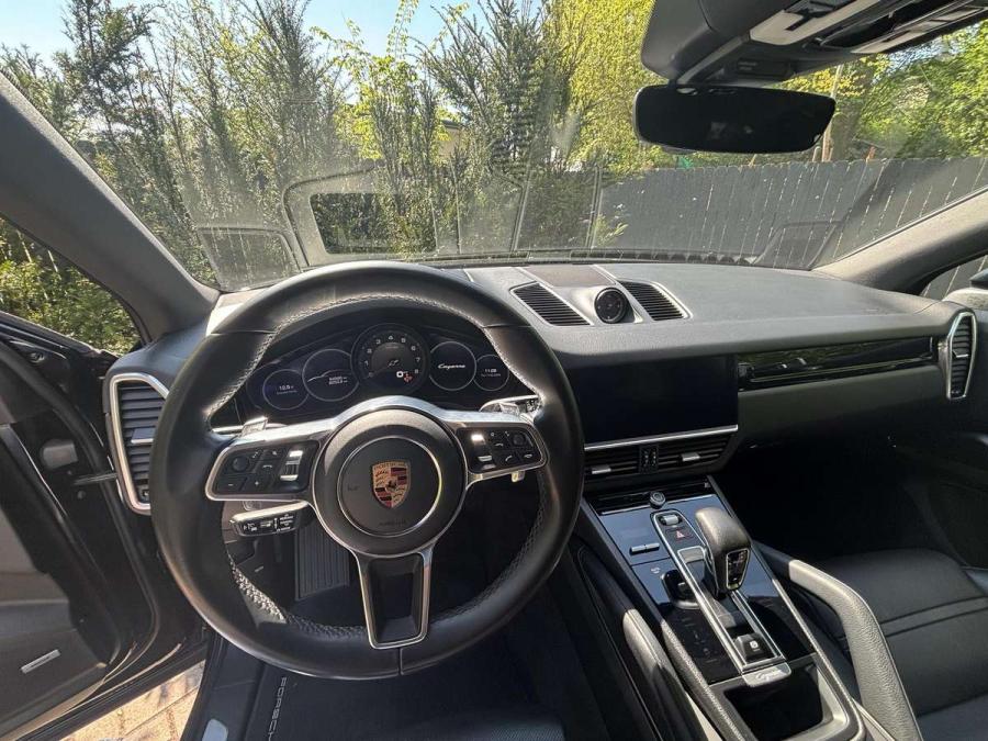 Melns Porsche Cayenne 2019 Viļņa, ar dzinēja tilpumu 3.00 L un nobraukumu 85 tūkst. km par 36500 €, foto 14 vietnē AUTOMOTO.COM.LV