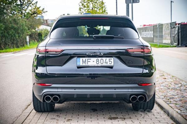 Melns Porsche Cayenne 2019 Rīga, ar dzinēja tilpumu 2.90 L un nobraukumu 128 tūkst. km par 45990 €, foto 6 vietnē AUTOMOTO.COM.LV
