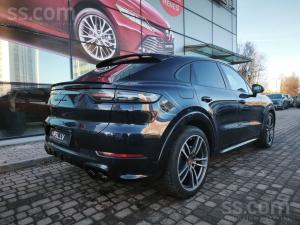 Black Porsche Cayenne 2020 in Riga, with an engine capacity of 4.00 L and mileage of 96 thousand km for 59900 €, photo 5 on AUTOMOTO.COM.LV