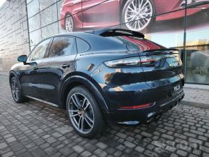 Black Porsche Cayenne 2020 in Riga, with an engine capacity of 4.00 L and mileage of 96 thousand km for 59900 €, photo 9 on AUTOMOTO.COM.LV