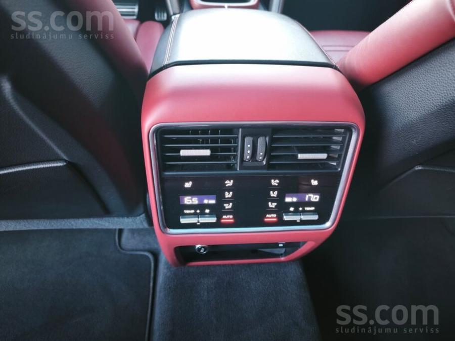 Black Porsche Cayenne 2020 in Riga, with an engine capacity of 4.00 L and mileage of 96 thousand km for 59900 €, photo 19 on AUTOMOTO.COM.LV