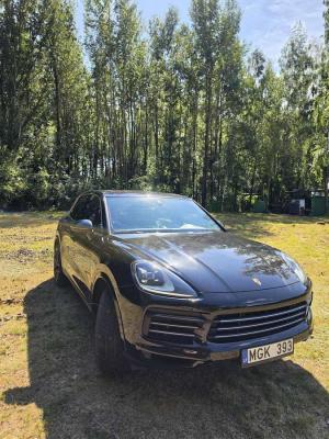 Melns Porsche Cayenne 2020 Kauņa, ar dzinēja tilpumu 3.00 L un nobraukumu 90 tūkst. km par 36900 €, foto 3 vietnē AUTOMOTO.COM.LV