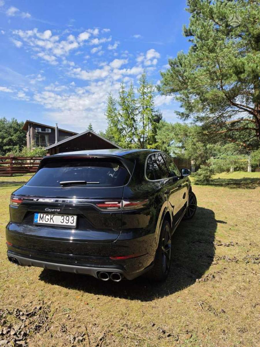 Melns Porsche Cayenne 2020 Kauņa, ar dzinēja tilpumu 3.00 L un nobraukumu 90 tūkst. km par 36900 €, foto 4 vietnē AUTOMOTO.COM.LV