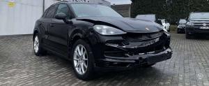 Melns Porsche Cayenne 2021 Panevēža, ar dzinēja tilpumu 3.00 L un nobraukumu 55 tūkst. km par 36800 €, foto  vietnē AUTOMOTO.COM.LV