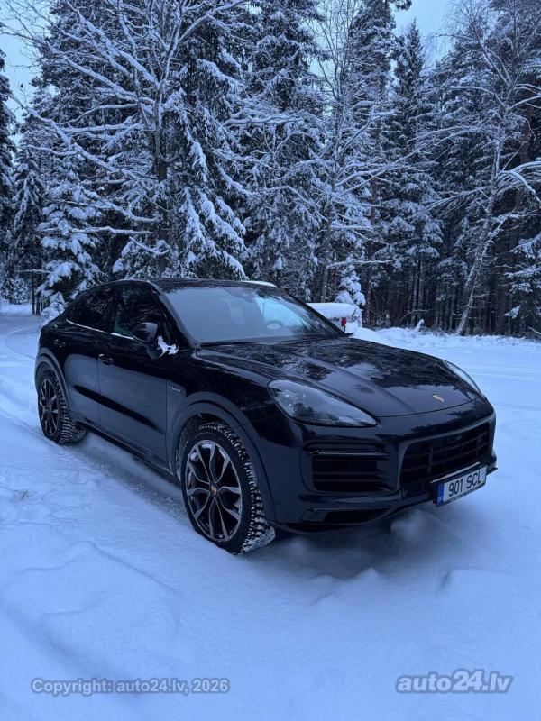 Black Porsche Cayenne 2021 in Tallinn, with an engine capacity of 3.00 L and mileage of 130 thousand km for 68000 €, photo 2 on AUTOMOTO.COM.LV