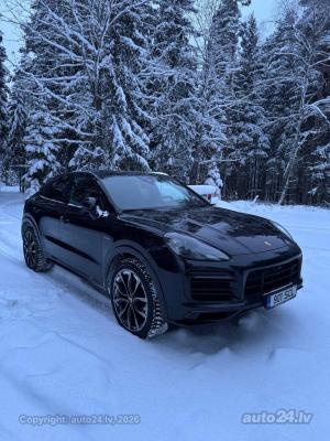Black Porsche Cayenne 2021 in Tallinn, with an engine capacity of 3.00 L and mileage of 130 thousand km for 68000 €, photo 2 on AUTOMOTO.COM.LV