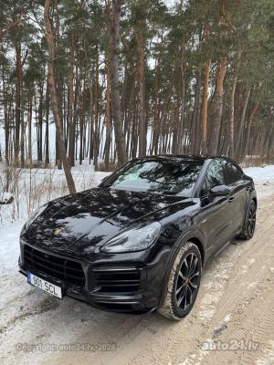 Black Porsche Cayenne 2021 in Tallinn, with an engine capacity of 3.00 L and mileage of 130 thousand km for 68000 €, photo 9 on AUTOMOTO.COM.LV