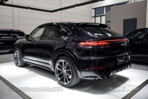 Black Porsche Cayenne 2021 in Tallinn, with an engine capacity of 3.00 L and mileage of 133 thousand km for 62000 €, photo 7 on AUTOMOTO.COM.LV