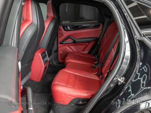 Black Porsche Cayenne 2021 in Tallinn, with an engine capacity of 3.00 L and mileage of 34 thousand km for 81990 €, photo 15 on AUTOMOTO.COM.LV
