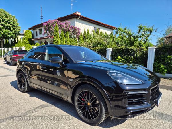 Melns Porsche Cayenne 2021 Tallina, ar dzinēja tilpumu 4.00 L un nobraukumu 155 tūkst. km par 73290 €, foto 1 vietnē AUTOMOTO.COM.LV