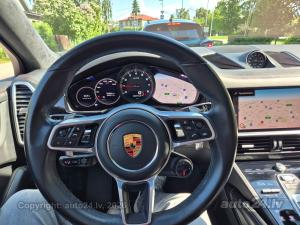 Black Porsche Cayenne 2021 in Tallinn, with an engine capacity of 4.00 L and mileage of 155 thousand km for 73290 €, photo 7 on AUTOMOTO.COM.LV