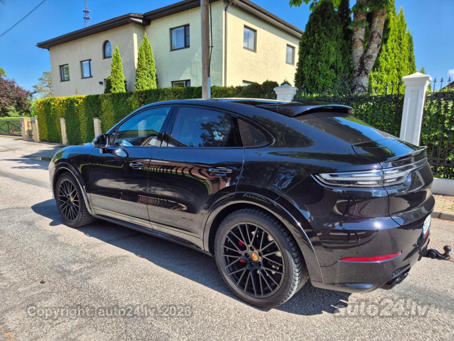 Black Porsche Cayenne 2021 in Tallinn, with an engine capacity of 4.00 L and mileage of 155 thousand km for 73290 €, photo 10 on AUTOMOTO.COM.LV