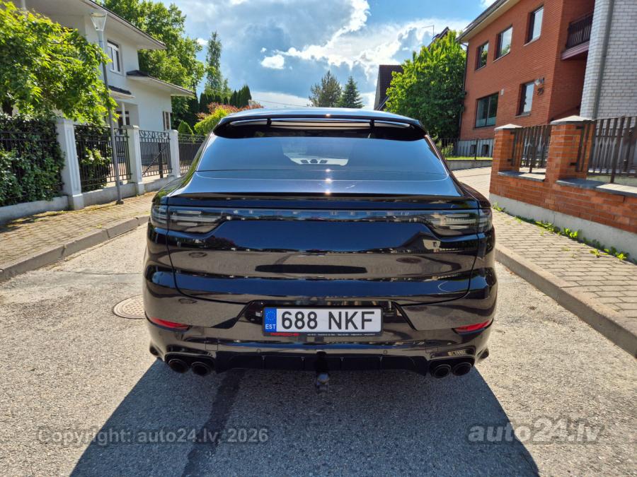 Black Porsche Cayenne 2021 in Tallinn, with an engine capacity of 4.00 L and mileage of 155 thousand km for 73290 €, photo 20 on AUTOMOTO.COM.LV