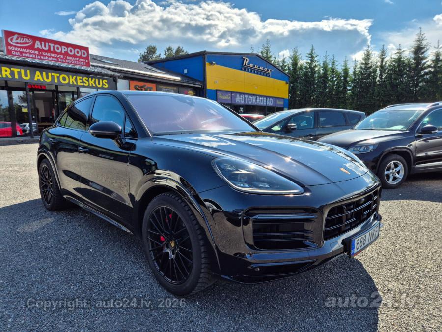 Black Porsche Cayenne 2021 in Tallinn, with an engine capacity of 4.00 L and mileage of 155 thousand km for 73290 €, photo 21 on AUTOMOTO.COM.LV