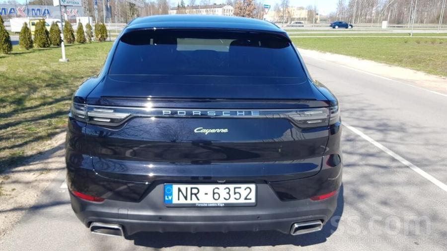 Melns Porsche Cayenne 2021 Rīga, ar dzinēja tilpumu 3.00 L un nobraukumu 69 tūkst. km par 60000 €, foto 7 vietnē AUTOMOTO.COM.LV