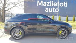 Melns Porsche Cayenne 2021 Rīga, ar dzinēja tilpumu 3.00 L un nobraukumu 69 tūkst. km par 60000 €, foto 10 vietnē AUTOMOTO.COM.LV