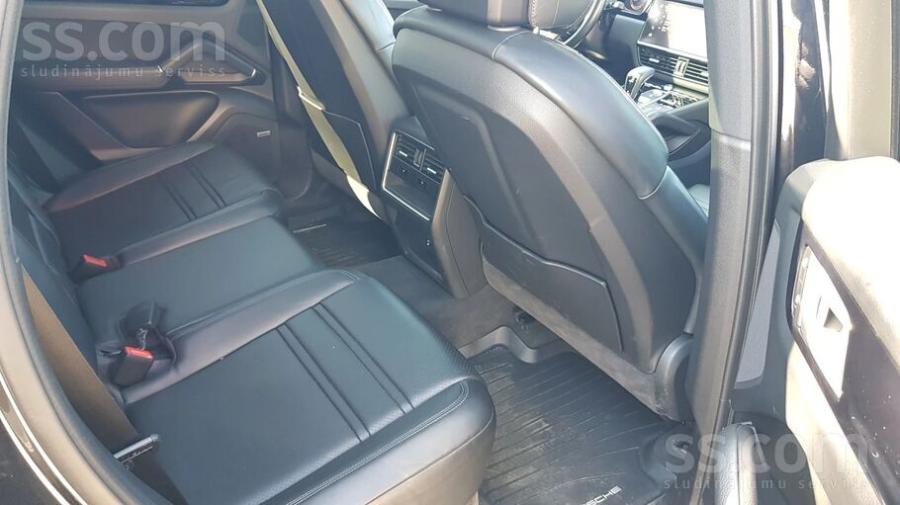 Melns Porsche Cayenne 2021 Rīga, ar dzinēja tilpumu 3.00 L un nobraukumu 69 tūkst. km par 60000 €, foto 15 vietnē AUTOMOTO.COM.LV