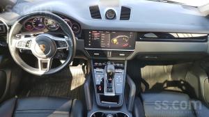 Melns Porsche Cayenne 2021 Rīga, ar dzinēja tilpumu 3.00 L un nobraukumu 69 tūkst. km par 60000 €, foto 18 vietnē AUTOMOTO.COM.LV