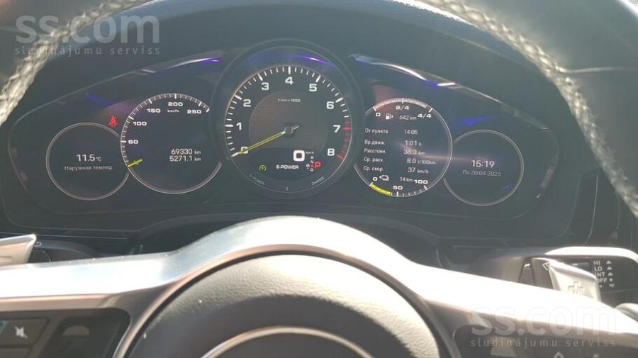 Melns Porsche Cayenne 2021 Rīga, ar dzinēja tilpumu 3.00 L un nobraukumu 69 tūkst. km par 60000 €, foto 19 vietnē AUTOMOTO.COM.LV