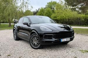 Melns Porsche Cayenne 2021 Jūrmala, ar dzinēja tilpumu 3.00 L un nobraukumu 84 tūkst. km par 53900 €, foto 4 vietnē AUTOMOTO.COM.LV