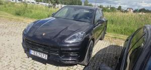 Melns Porsche Cayenne 2021 Šauļi, ar dzinēja tilpumu 3.00 L un nobraukumu 85 tūkst. km par 39000 €, foto 4 vietnē AUTOMOTO.COM.LV