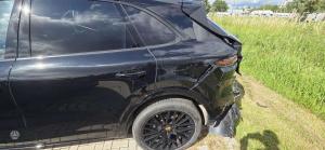 Melns Porsche Cayenne 2021 Šauļi, ar dzinēja tilpumu 3.00 L un nobraukumu 85 tūkst. km par 39000 €, foto 10 vietnē AUTOMOTO.COM.LV