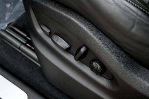 Black Porsche Cayenne 2022 in Kretinga, with an engine capacity of 3.00 L and mileage of 34 thousand km for 68999 €, photo 22 on AUTOMOTO.COM.LV