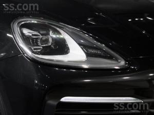 Черный Порше Каен 2022 в Рига, объемом двигателя 3.00 л и пробегом 60 тыс. км за 66900 €, фото 14 на AUTOMOTO.COM.LV