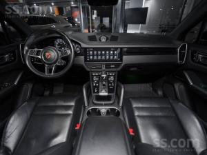 Черный Порше Каен 2022 в Рига, объемом двигателя 3.00 л и пробегом 60 тыс. км за 66900 €, фото 20 на AUTOMOTO.COM.LV