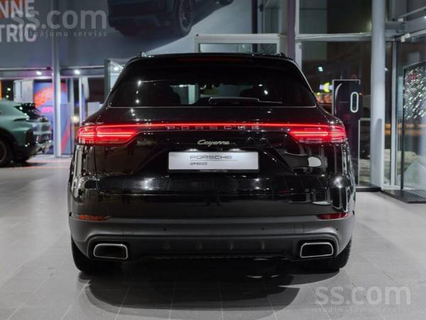 Black Porsche Cayenne 2022 in Riga, with an engine capacity of 3.00 L and mileage of 60 thousand km for 66900 €, photo 6 on AUTOMOTO.COM.LV