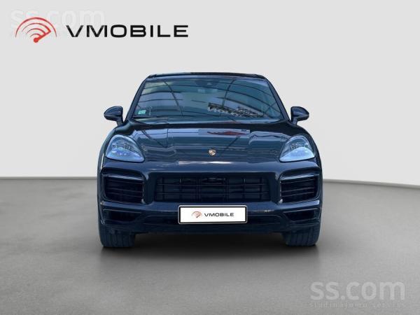 Black Porsche Cayenne 2022 in Riga, with an engine capacity of 3.00 L and mileage of 47 thousand km for 62900 €, photo 3 on AUTOMOTO.COM.LV