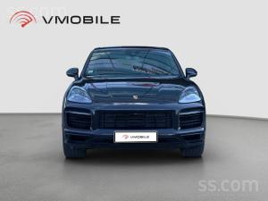 Black Porsche Cayenne 2022 in Riga, with an engine capacity of 3.00 L and mileage of 47 thousand km for 62900 €, photo 4 on AUTOMOTO.COM.LV