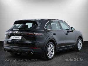Black Porsche Cayenne 2022 in Tallinn, with an engine capacity of 3.00 L and mileage of 56 thousand km for 59000 €, photo 7 on AUTOMOTO.COM.LV