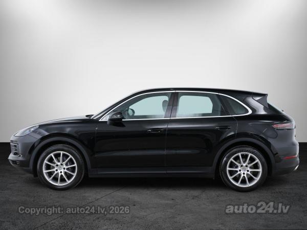 Black Porsche Cayenne 2022 in Tallinn, with an engine capacity of 3.00 L and mileage of 56 thousand km for 59000 €, photo 7 on AUTOMOTO.COM.LV