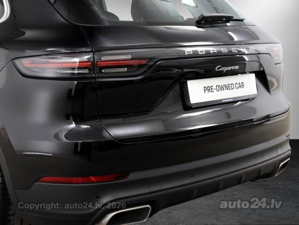 Black Porsche Cayenne 2022 in Tallinn, with an engine capacity of 3.00 L and mileage of 56 thousand km for 59000 €, photo 9 on AUTOMOTO.COM.LV