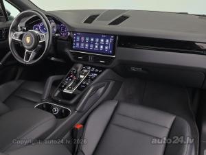 Black Porsche Cayenne 2022 in Tallinn, with an engine capacity of 3.00 L and mileage of 56 thousand km for 59000 €, photo 17 on AUTOMOTO.COM.LV