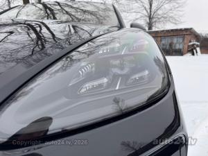 Black Porsche Cayenne 2023 in Riga, with an engine capacity of 0.00 L and mileage of 86 thousand km for 88500 €, photo 5 on AUTOMOTO.COM.LV