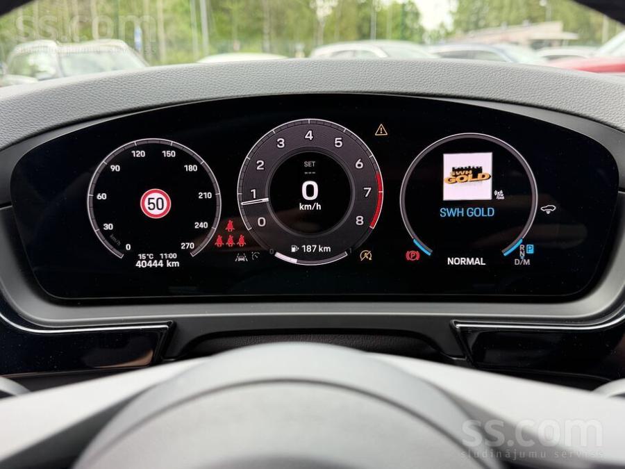 Black Porsche Cayenne 2023 in Riga, with an engine capacity of 3.00 L and mileage of 40 thousand km for 76990 €, photo 10 on AUTOMOTO.COM.LV