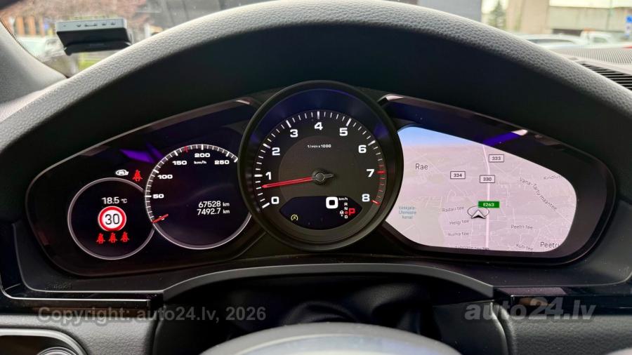 Черный Порше Каен 2023 в Таллин, объемом двигателя 3.00 л и пробегом 68 тыс. км за 77500 €, фото 15 на AUTOMOTO.COM.LV