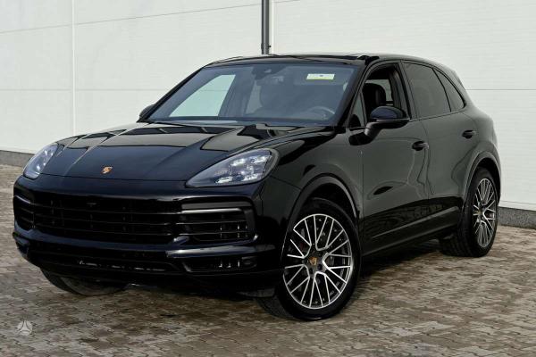 Black Porsche Cayenne 2023 in Palanga, with an engine capacity of 3.00 L and mileage of 35 thousand km for 59499 €, photo 1 on AUTOMOTO.COM.LV