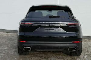 Black Porsche Cayenne 2023 in Palanga, with an engine capacity of 3.00 L and mileage of 35 thousand km for 59499 €, photo 10 on AUTOMOTO.COM.LV
