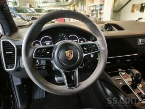 Черный Порше Каен 2023 в Рига, объемом двигателя 4.00 л и пробегом 57 тыс. км за 99900 €, фото 22 на AUTOMOTO.COM.LV