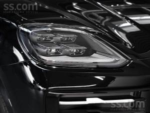 Melns Porsche Cayenne 2024 Rīga, ar dzinēja tilpumu 3.00 L un nobraukumu 58 tūkst. km par 85000 €, foto 13 vietnē AUTOMOTO.COM.LV