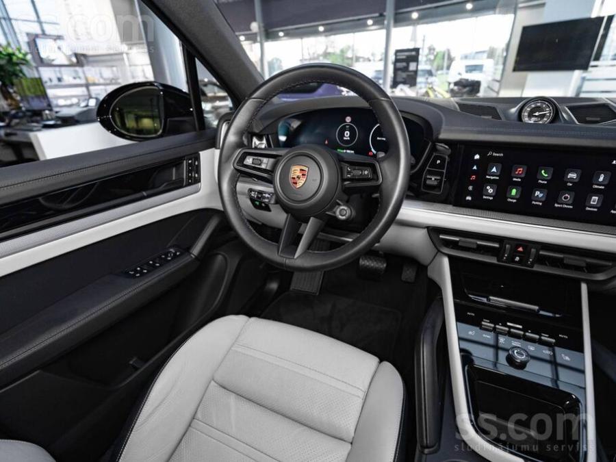 Melns Porsche Cayenne 2024 Rīga, ar dzinēja tilpumu 3.00 L un nobraukumu 58 tūkst. km par 85000 €, foto 21 vietnē AUTOMOTO.COM.LV