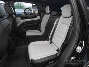 Melns Porsche Cayenne 2024 Rīga, ar dzinēja tilpumu 3.00 L un nobraukumu 58 tūkst. km par 85000 €, foto 22 vietnē AUTOMOTO.COM.LV
