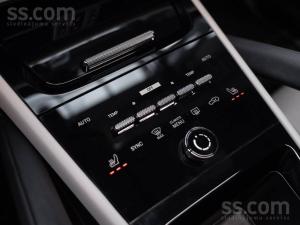 Melns Porsche Cayenne 2024 Rīga, ar dzinēja tilpumu 3.00 L un nobraukumu 58 tūkst. km par 85000 €, foto 26 vietnē AUTOMOTO.COM.LV