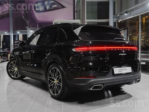 Black Porsche Cayenne 2024 in Riga, with an engine capacity of 3.00 L and mileage of 28 thousand km for 98000 €, photo 11 on AUTOMOTO.COM.LV