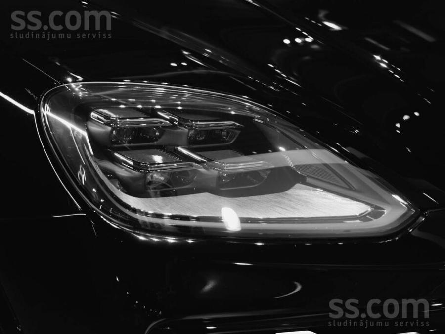 Black Porsche Cayenne 2024 in Riga, with an engine capacity of 3.00 L and mileage of 28 thousand km for 98000 €, photo 12 on AUTOMOTO.COM.LV
