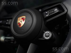 Black Porsche Cayenne 2024 in Riga, with an engine capacity of 3.00 L and mileage of 28 thousand km for 98000 €, photo 31 on AUTOMOTO.COM.LV